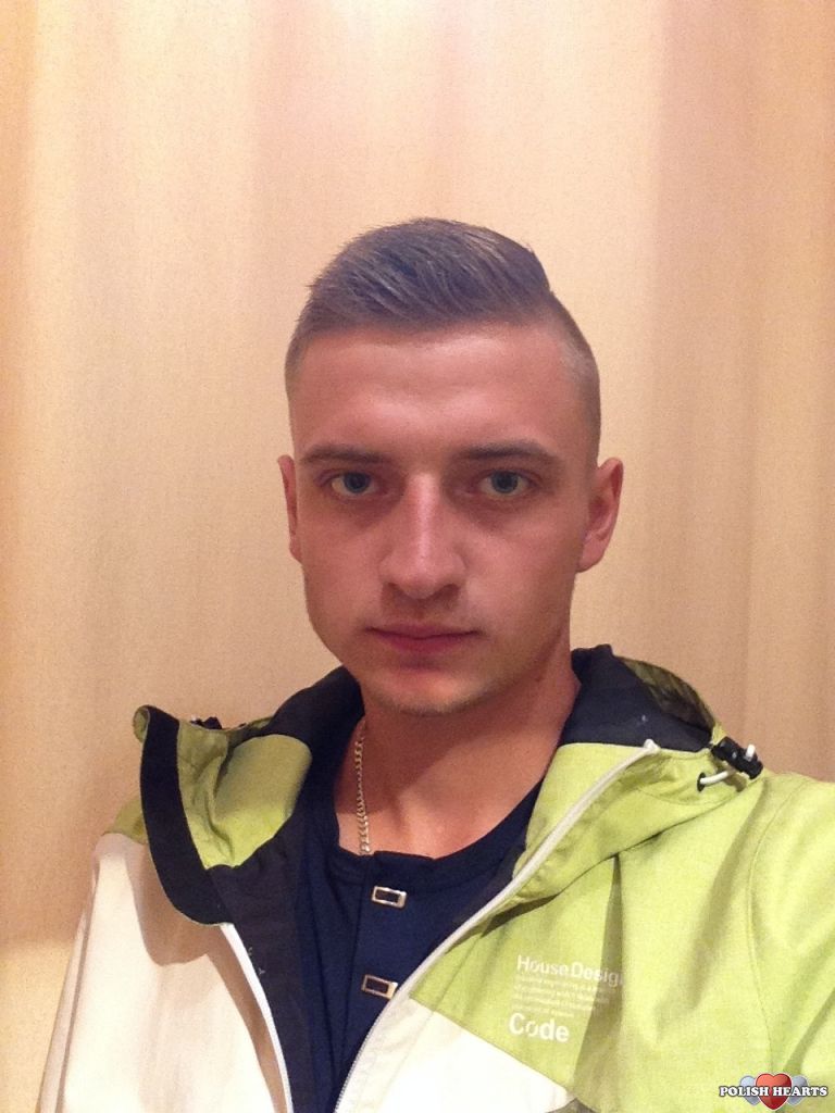 Handsome Polish man: user: Przemek995, 30 years old